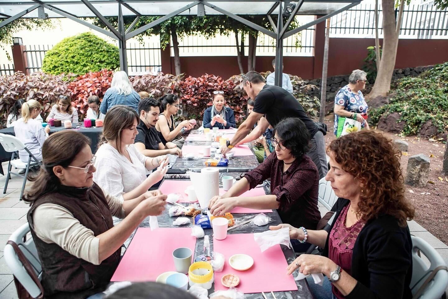 Más de 2.000 personas asisten al concierto de El Vega Life en el ...